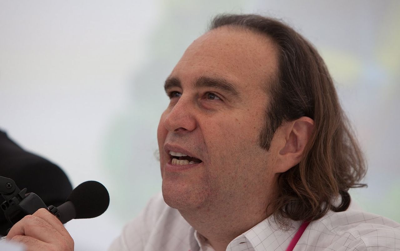 Chi è Xavier Niel, il selfmade man delle Tlc francesi - CorCom