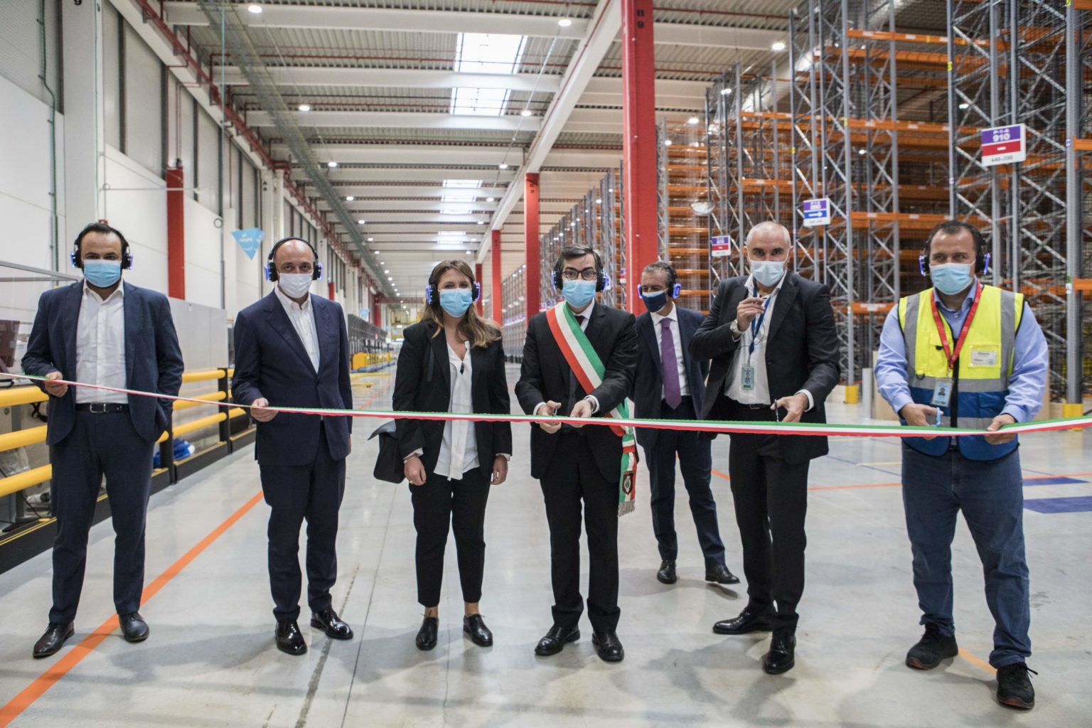 Amazon continua ad espandersi in Italia, ecco i nuovi hub - CorCom